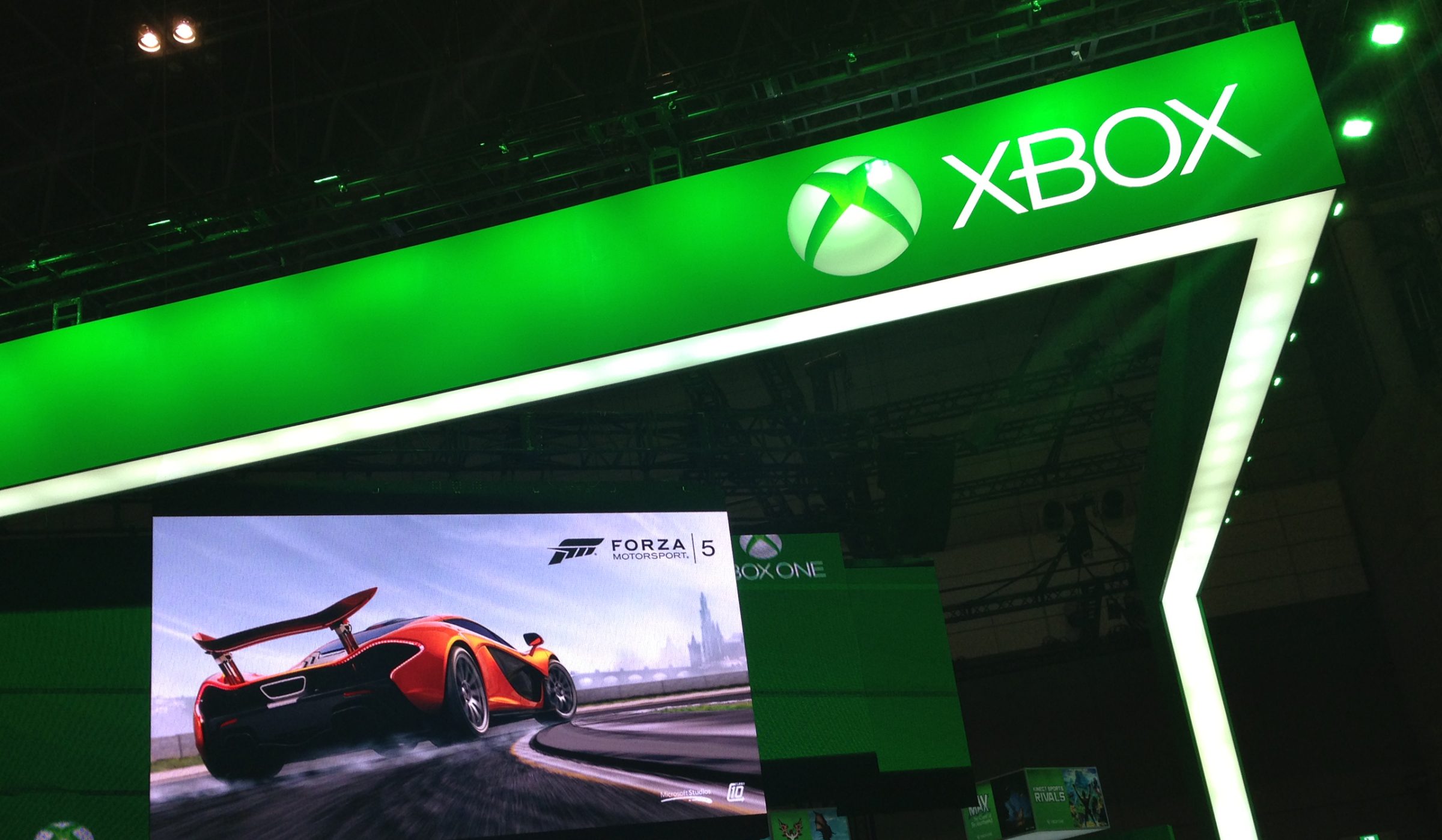 TOKYO GAME SHOW 2013 Microsoft Xbox Booth | Propeller & Co.